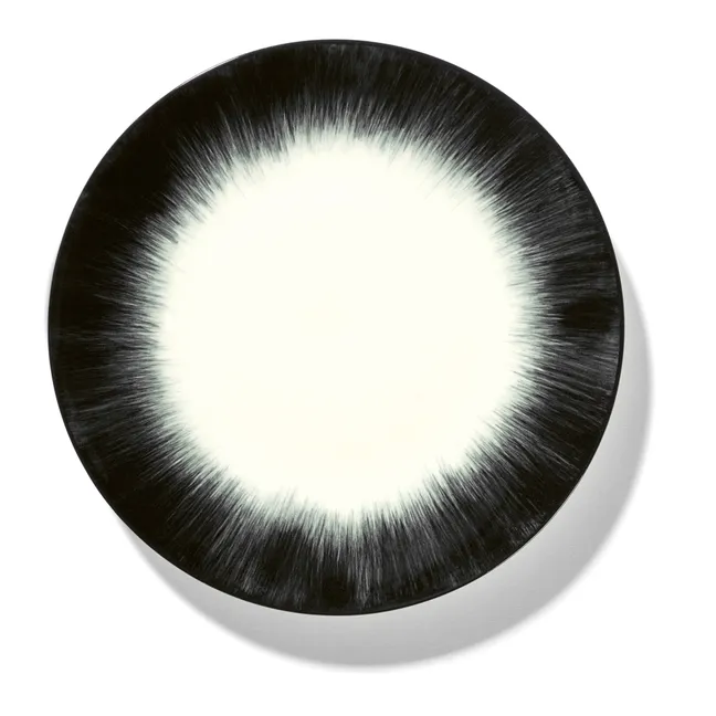 Serax - Plate, Design by Ann Demeulemeester | Smallable