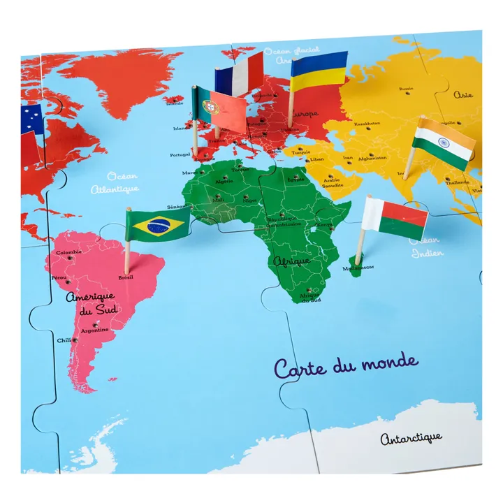 Nathan Jeunesse - Montessori World Flag Kit | Smallable