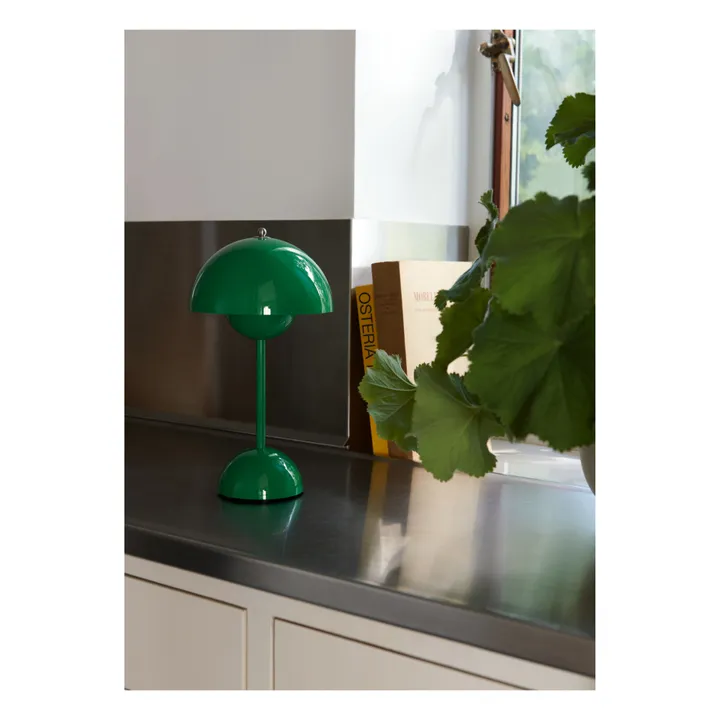 & Tradition - VP9 Flowerpot Portable Table Lamp, Vernon Panton - Green ...