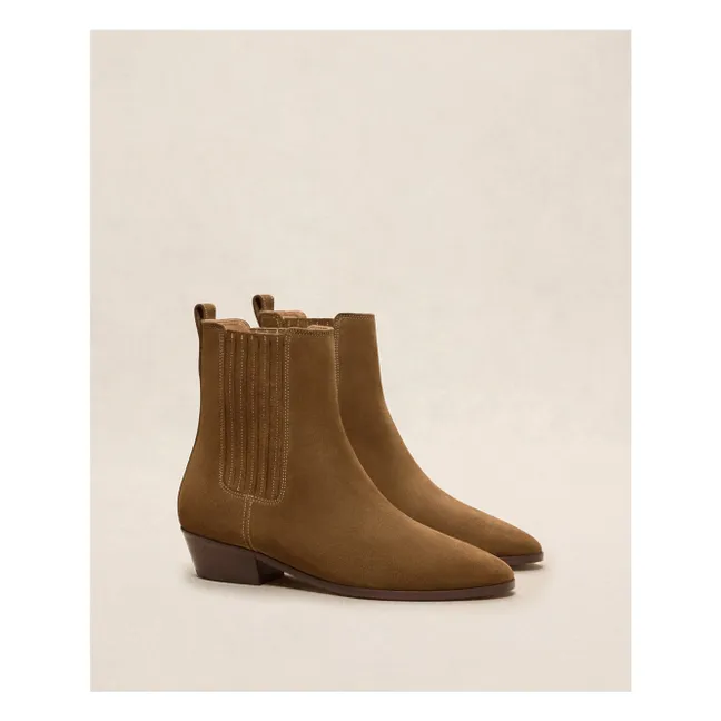 Women's boots & ankle boots: a selection of designer brands.