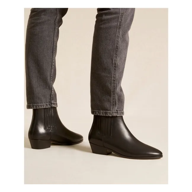 Women's boots & ankle boots: a selection of designer brands.
