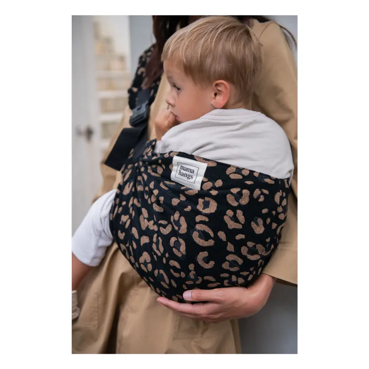 Mama Hangs - Carry & Walk baby carrier - Black Leopard | Smallable